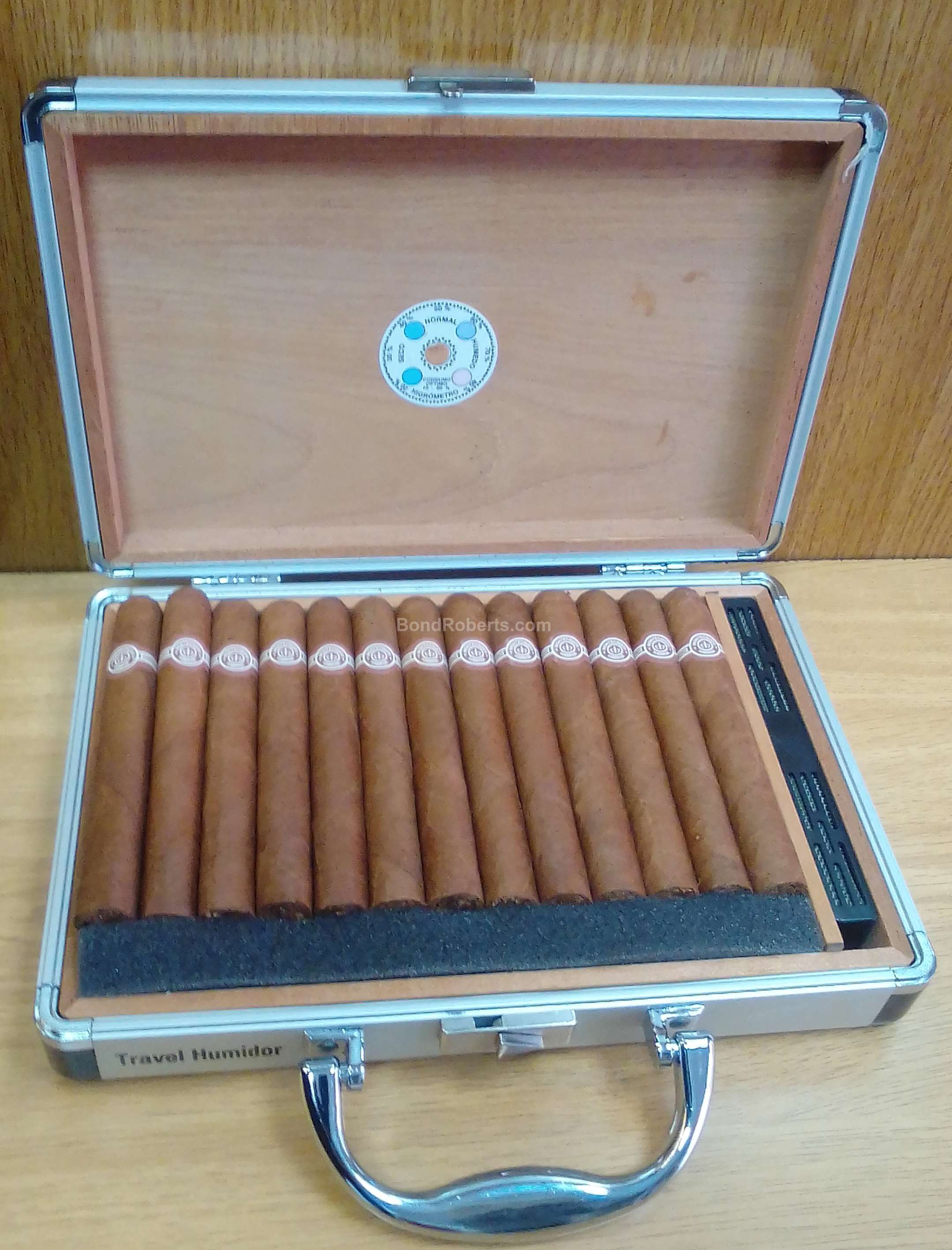 Montecristo Montecristo No.4 Travel Humidor Release 2009 Aluminium ...